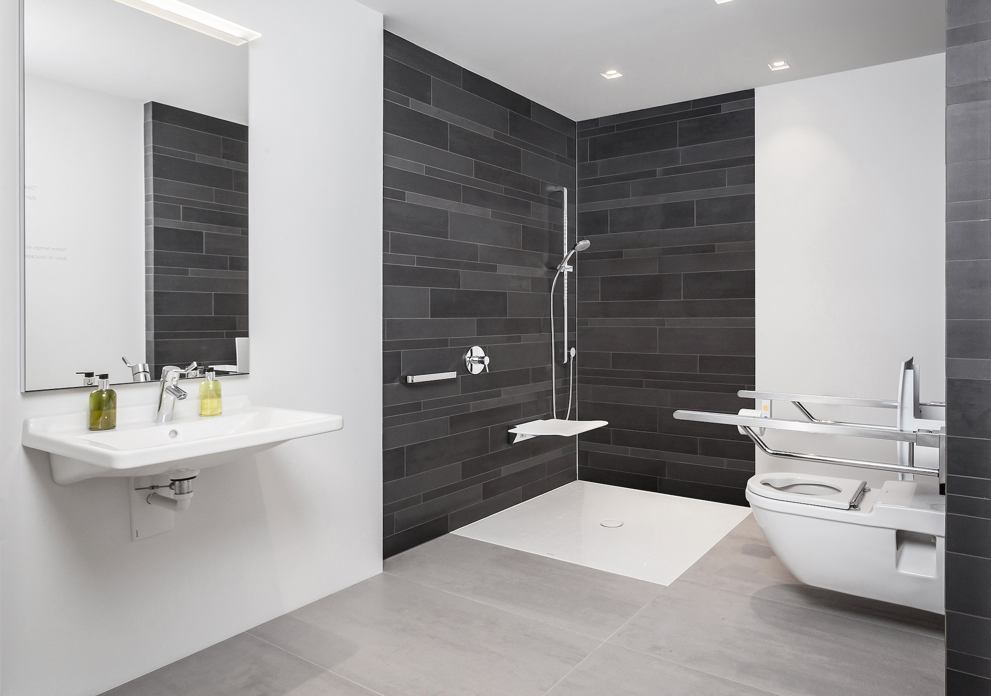 Barrierefreie Badsanierung für Leverkusen, Köln & Düsseldorf